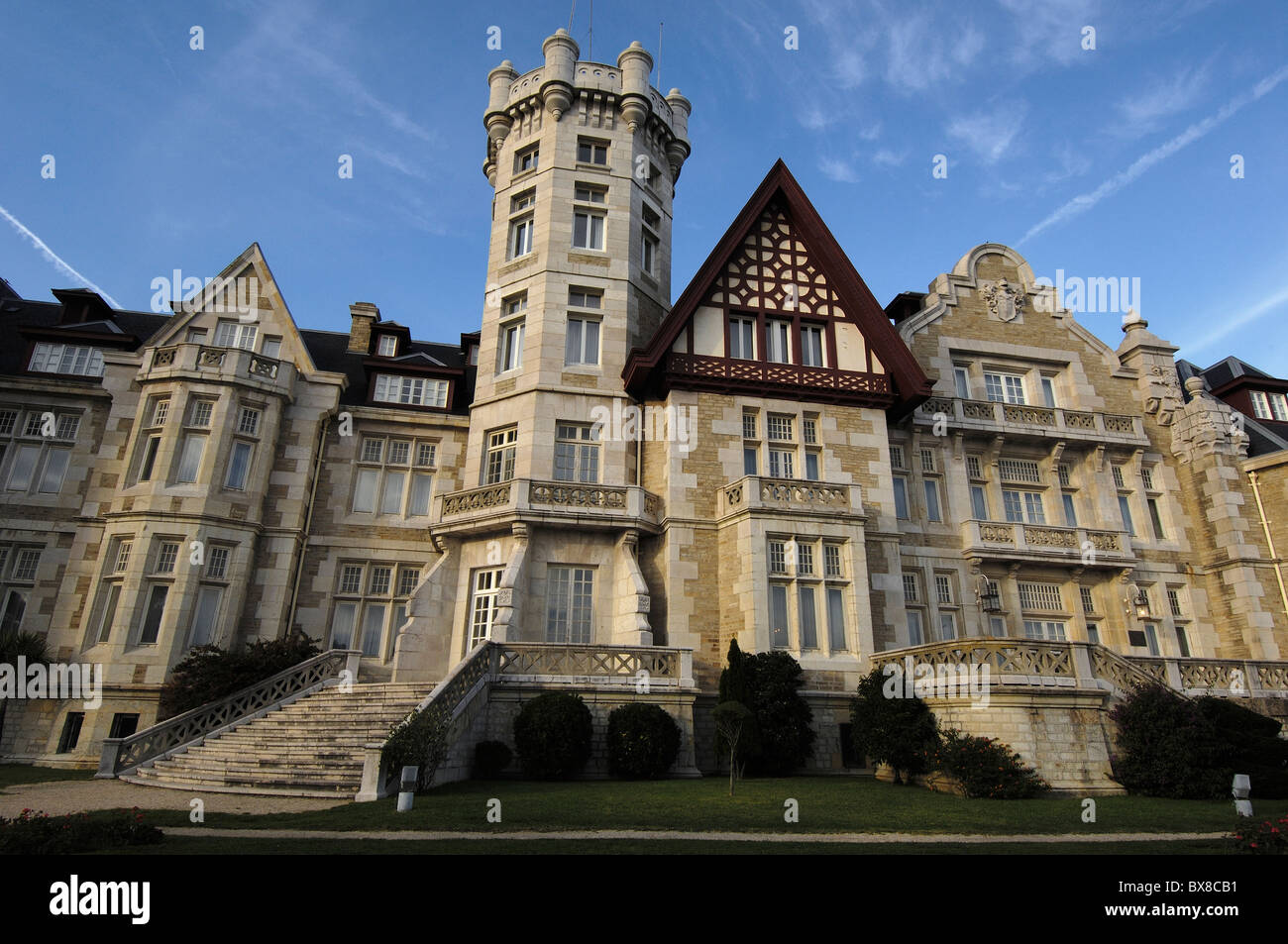 Universidad Internacional Menéndez Pelayo, Palacio de la Magdalena ...