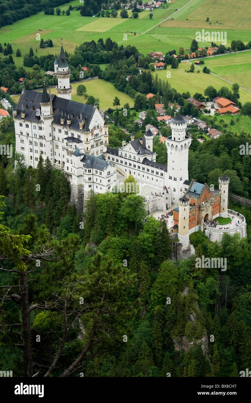 The Castle Neuschanstein Stock Photo - Alamy