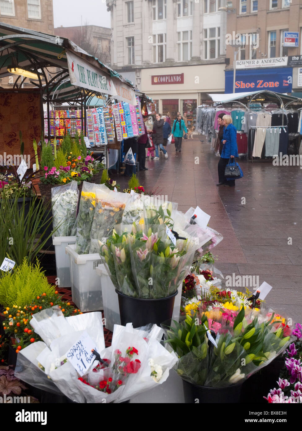 Mansfield market place hi-res stock photography and images - Alamy