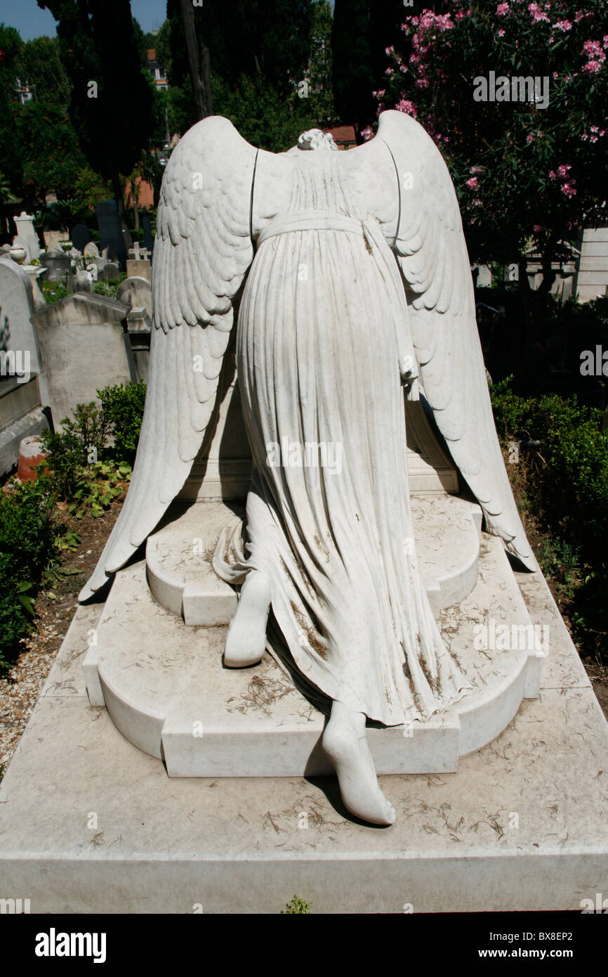gravestone statue in protestant cemetery near piramide, rome Stock ...
