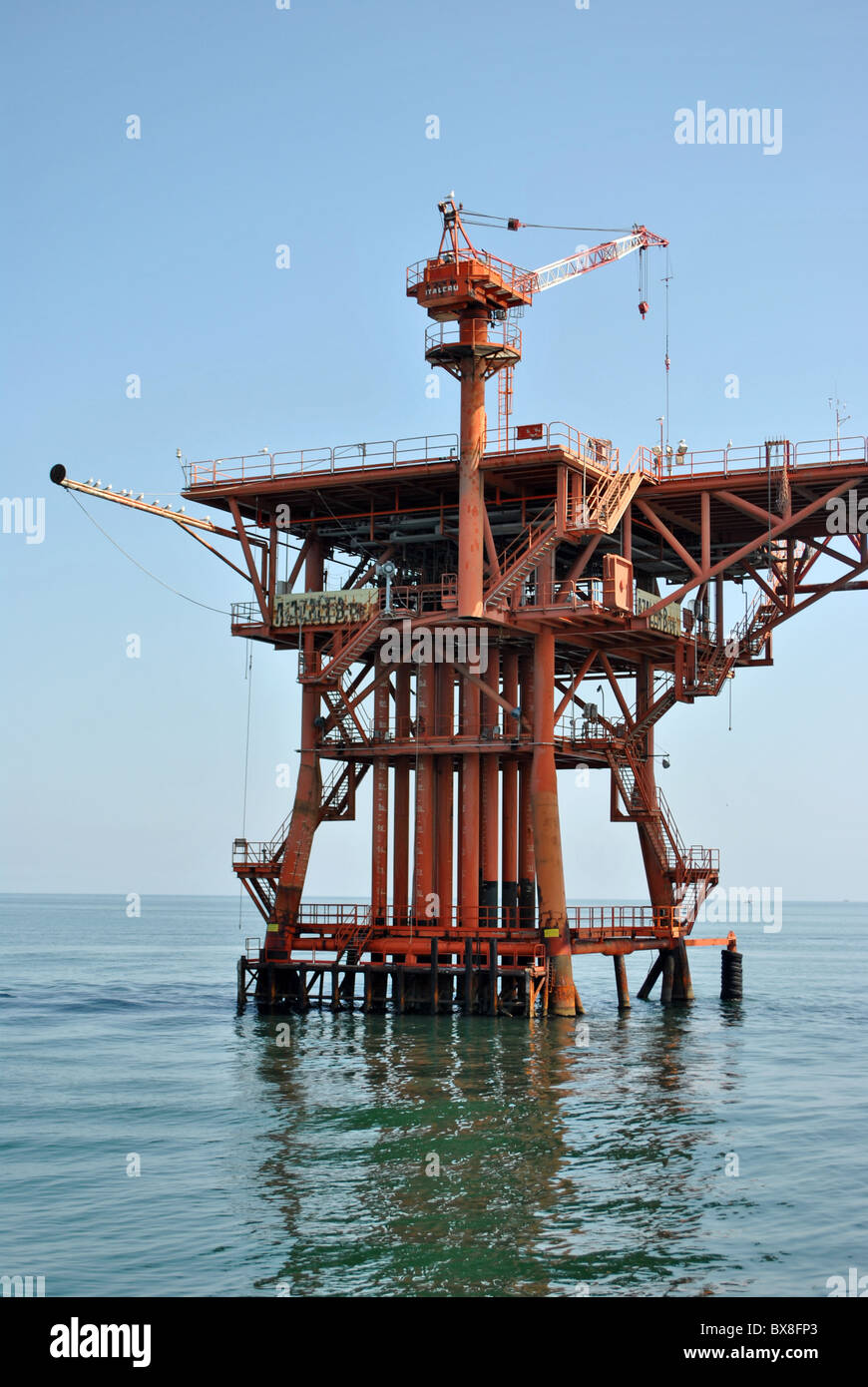 Gas platform italy hi-res stock photography and images - Alamy