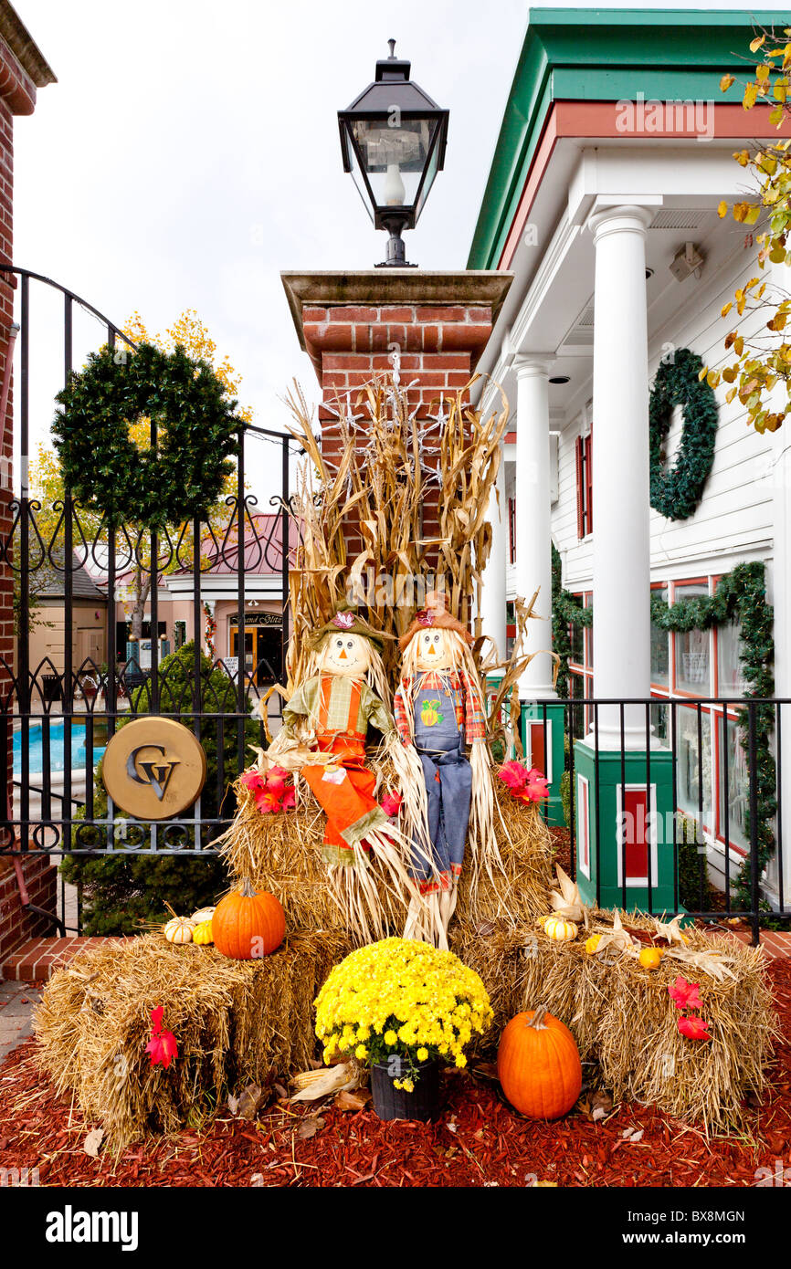 A fall display of scarecrows, pumpkins and corn stalks at the Grand ...