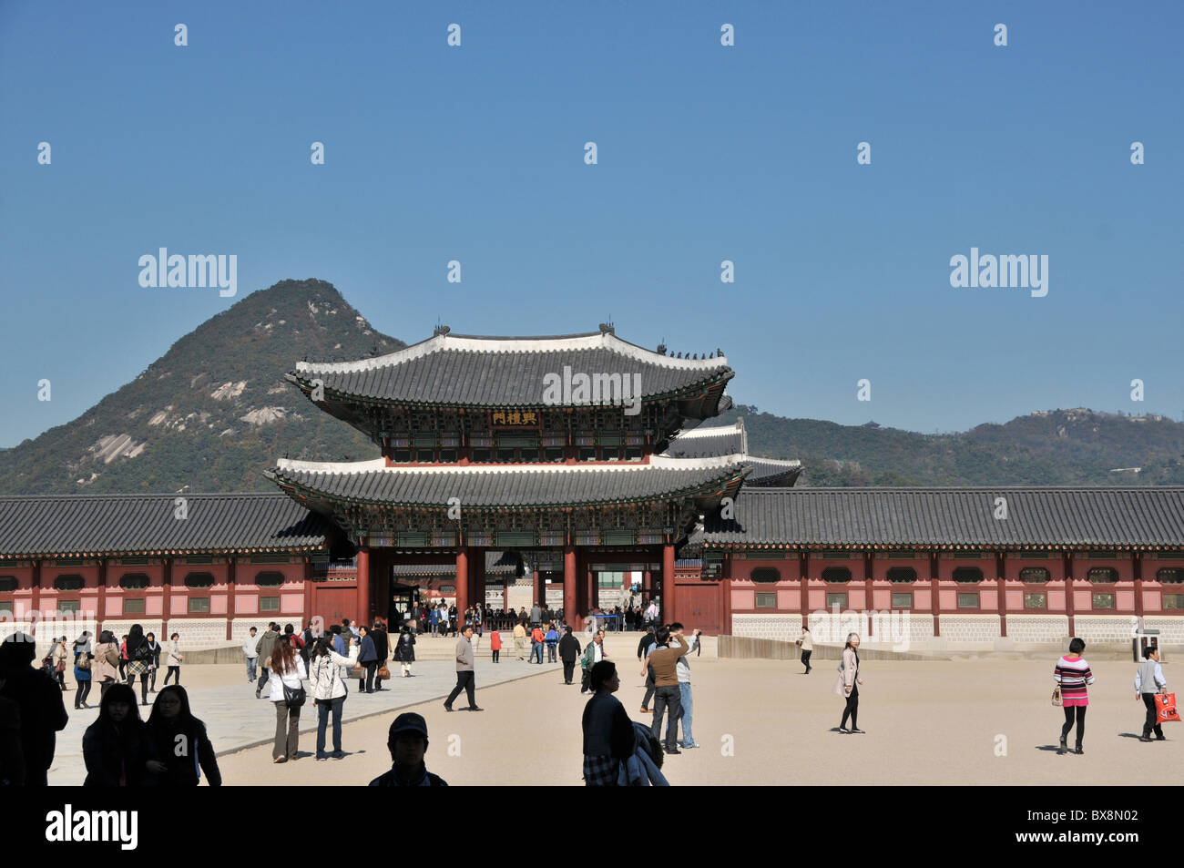 Joseon dynasty korean architecture hi-res stock photography and images ...