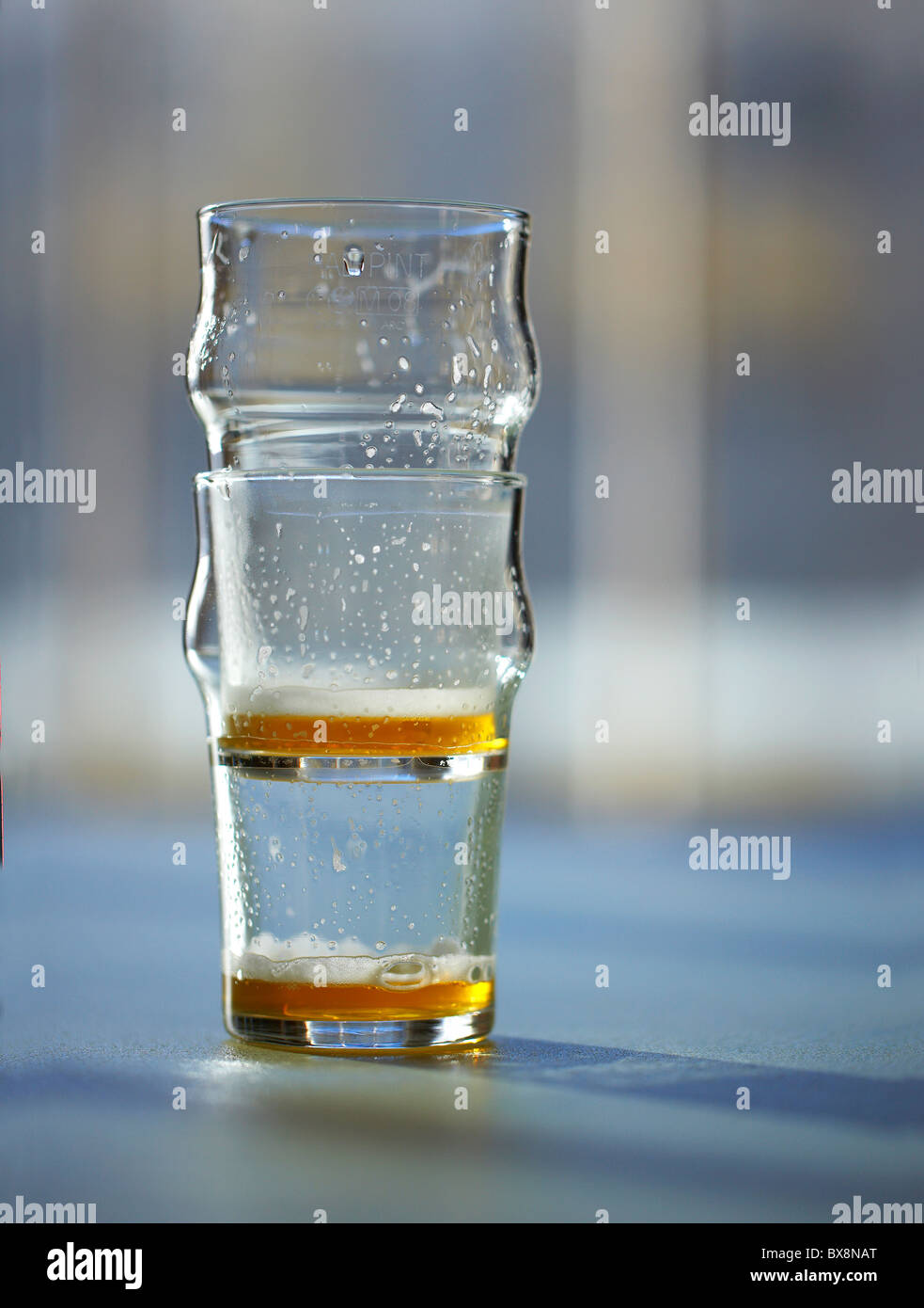 Pint glasses hi-res stock photography and images - Alamy