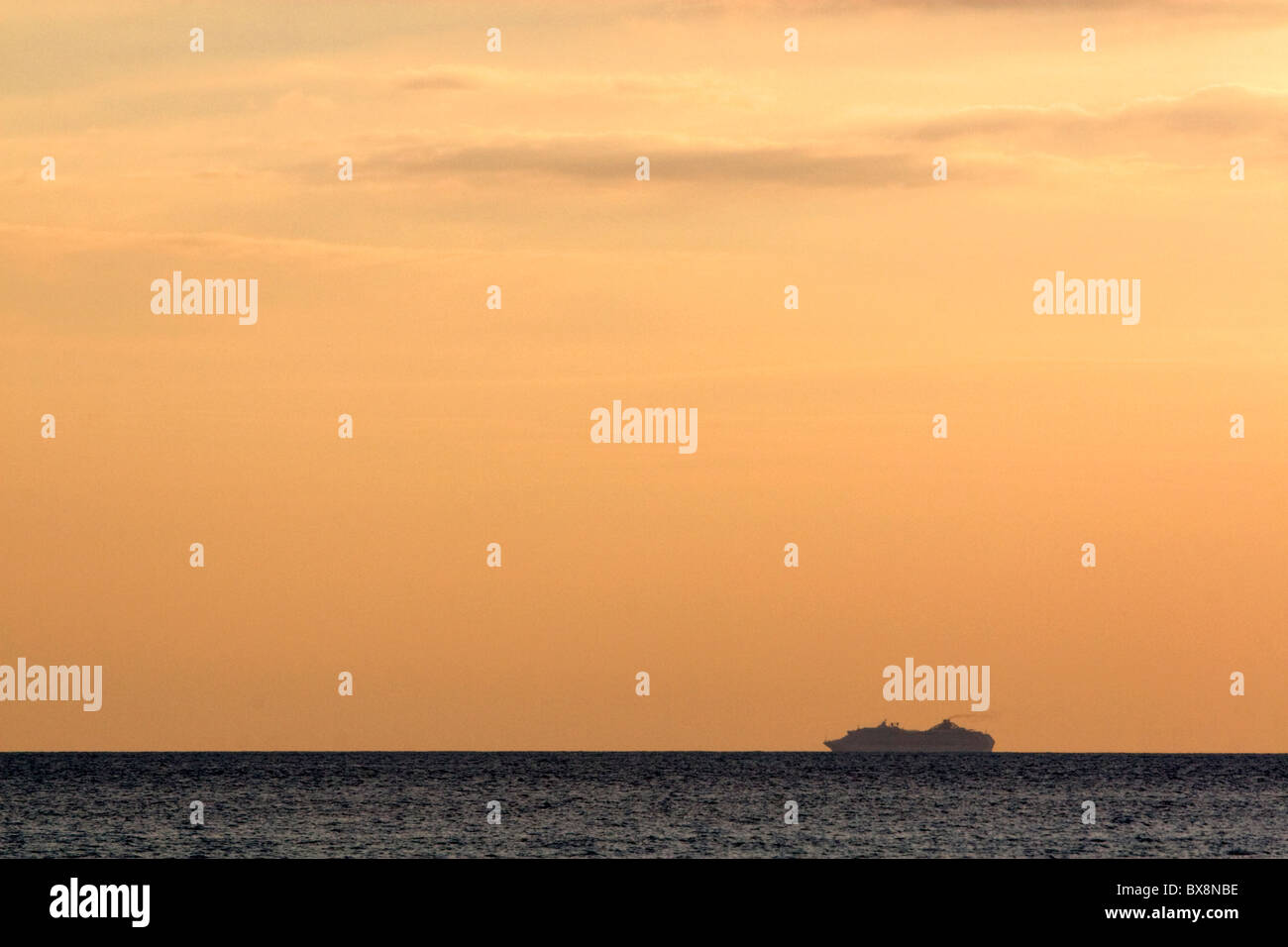Pacific coast surf liner hi-res stock photography and images - Alamy