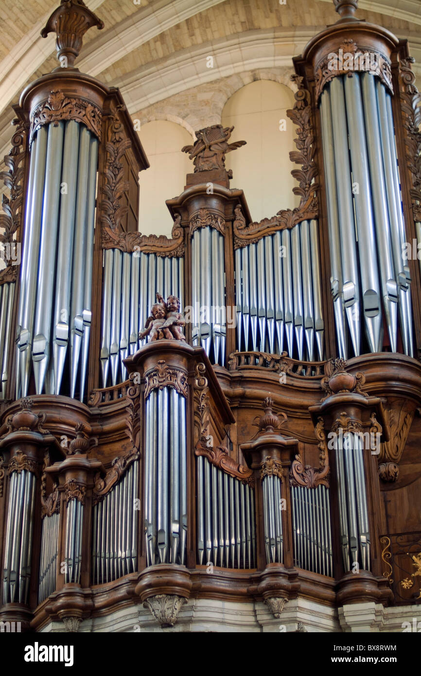 Grand organ hi-res stock photography and images - Alamy