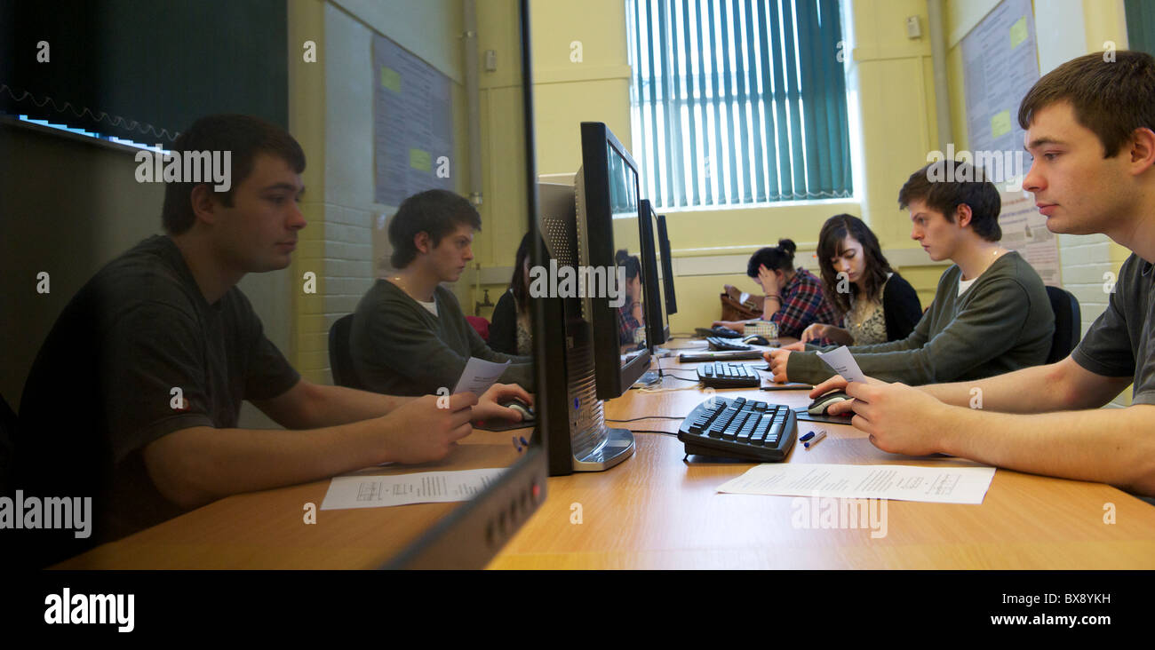 University students attend class Stock Photo - Alamy