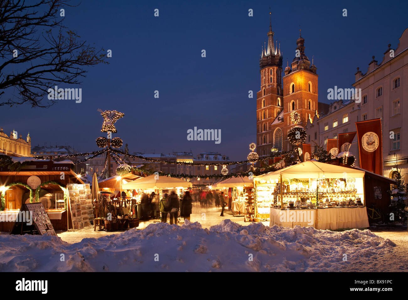 Krakow christmas market snow hi-res stock photography and images - Alamy