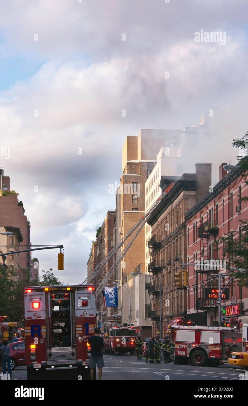 Firefighter Firemen NYFD NYC Stock Photo - Alamy