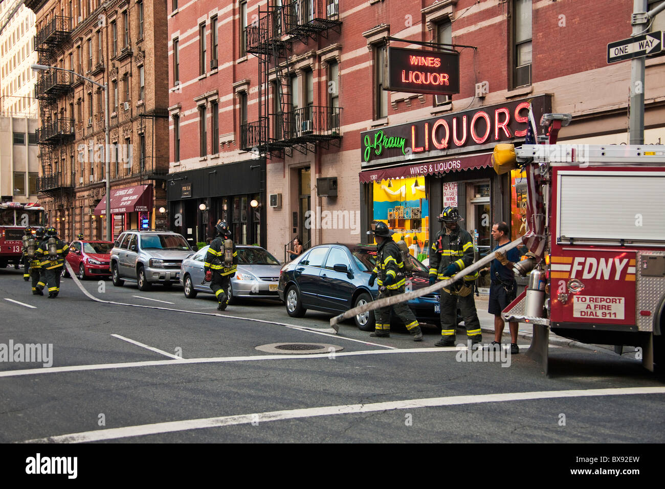 Firefighter Firemen NYFD NYC Stock Photo - Alamy