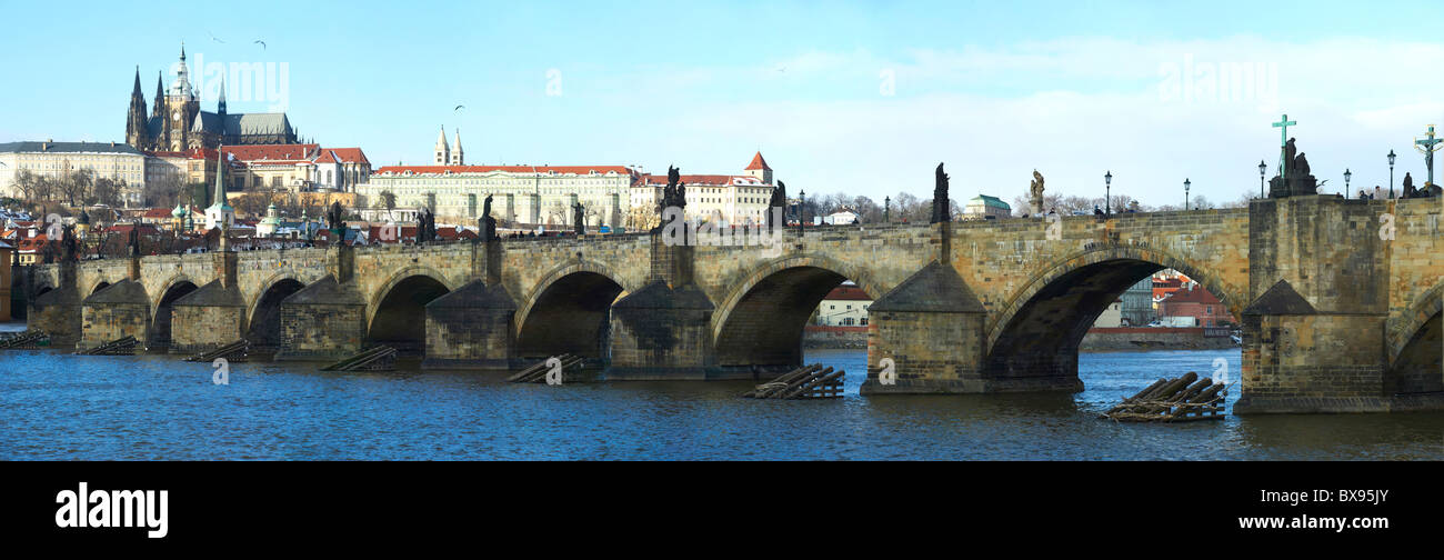 Prague Castle, Charles Bridge, Vltava river, Czech Republic - panoramic view Stock Photo - Alamy