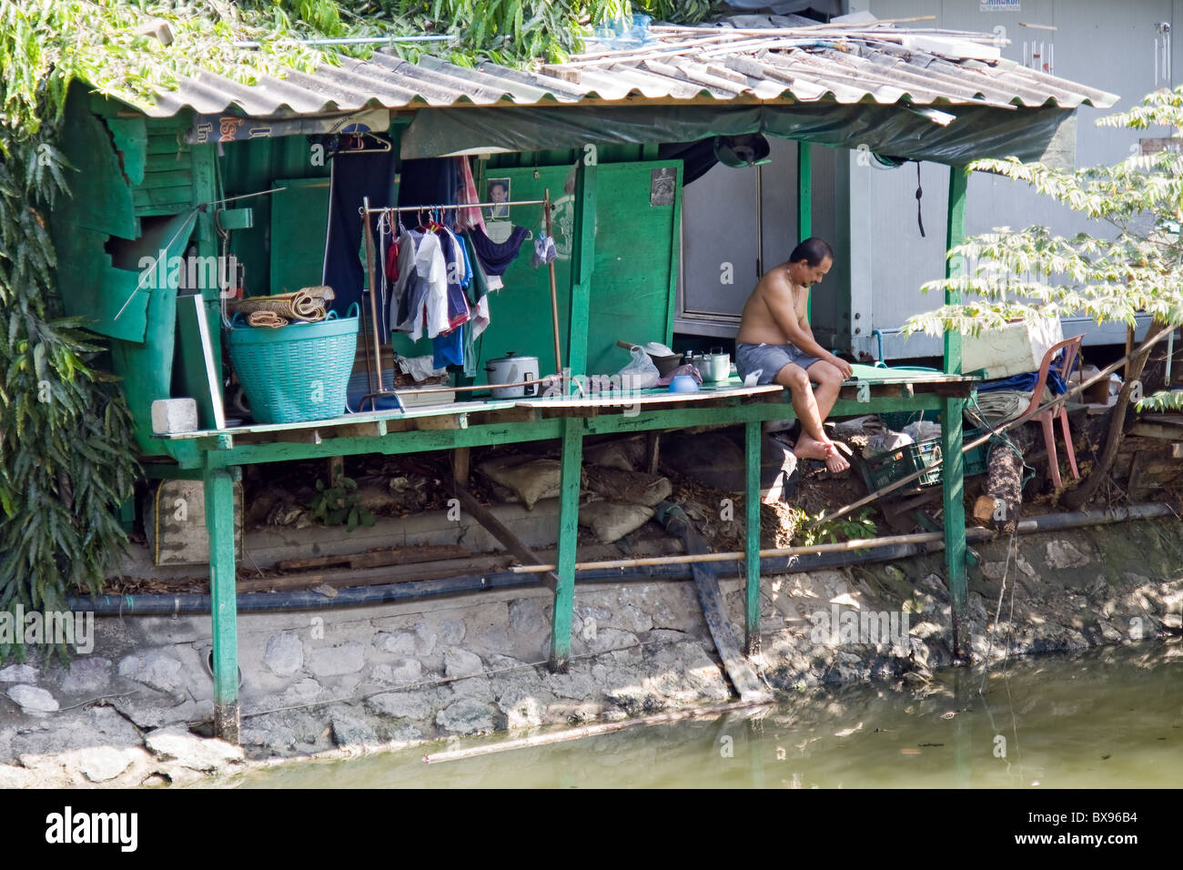 Poor house hi-res stock photography and images - Alamy