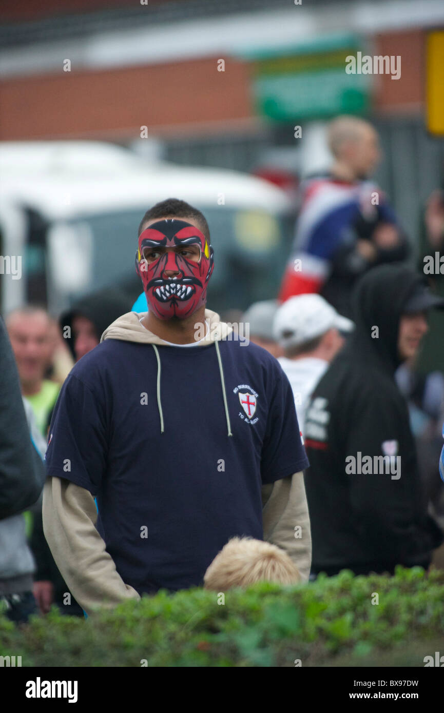 Members of the English Defence League (EDL) protest in Leicester ...