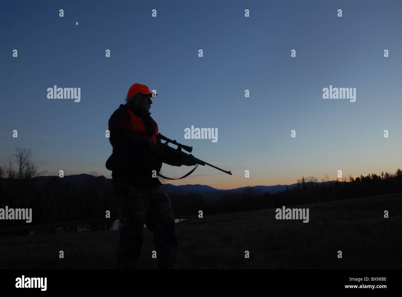 Deer hunting hi-res stock photography and images - Alamy