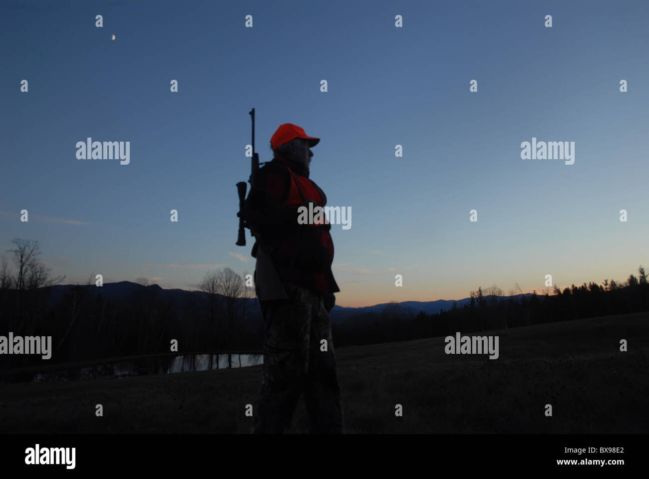 Deer hunting hi-res stock photography and images - Alamy