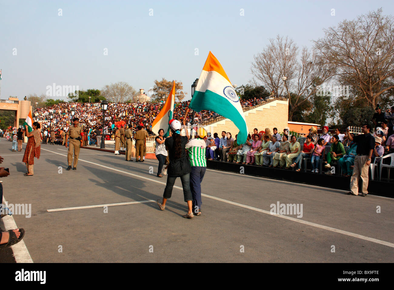 Wagah border india hi-res stock photography and images - Alamy