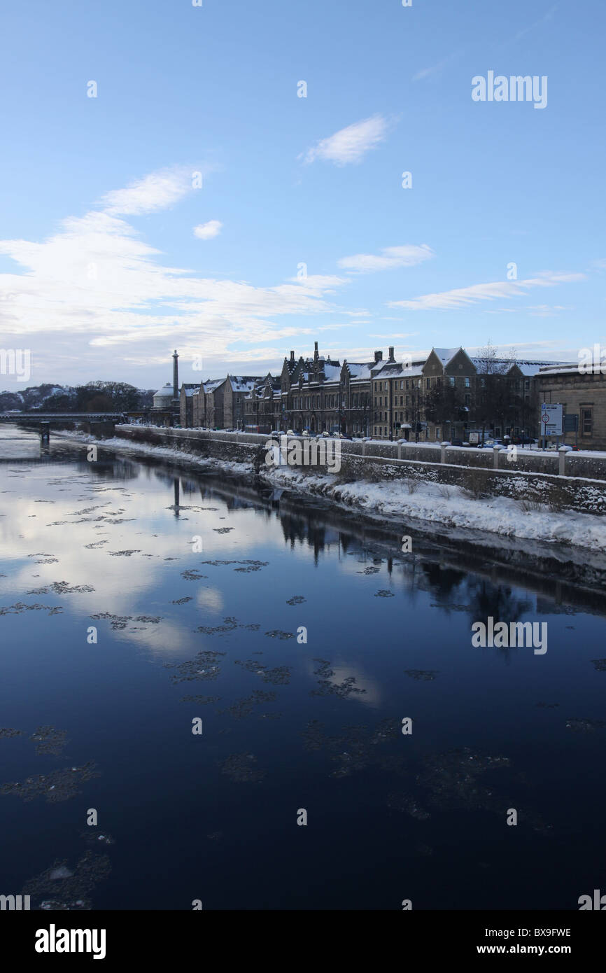 Perth waterfront and River Tay in winter Scotland December 2010 Stock ...
