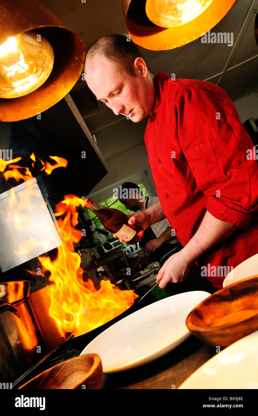 Pub kitchen hi-res stock photography and images - Alamy