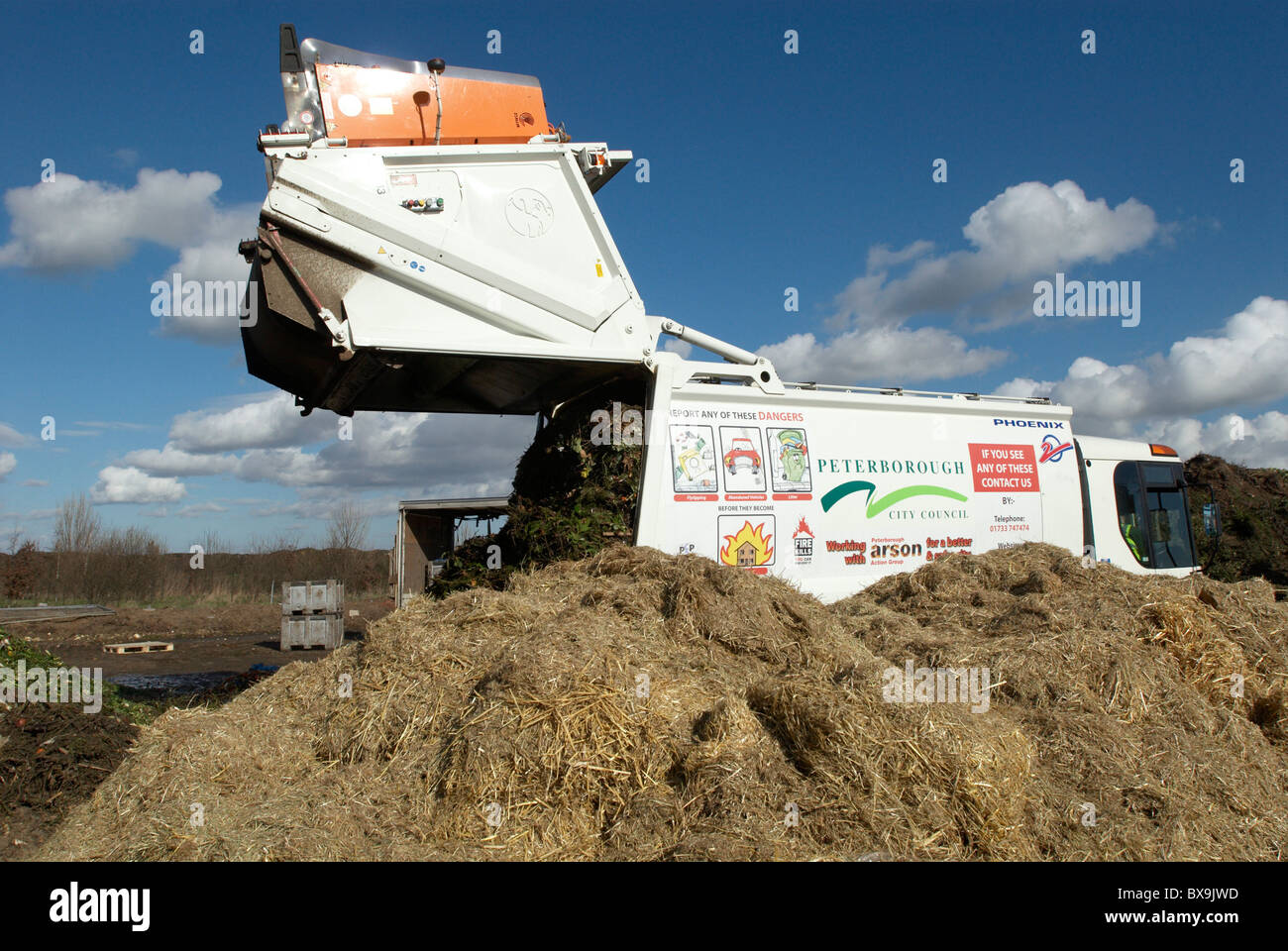 Food waste truck uk hi-res stock photography and images - Alamy