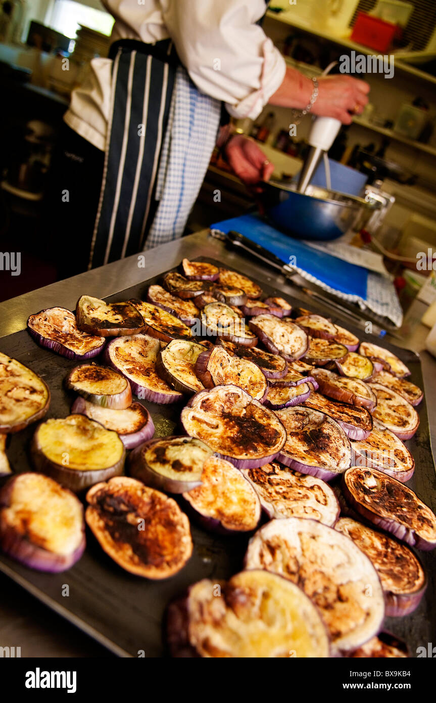 Pub kitchen hi-res stock photography and images - Alamy