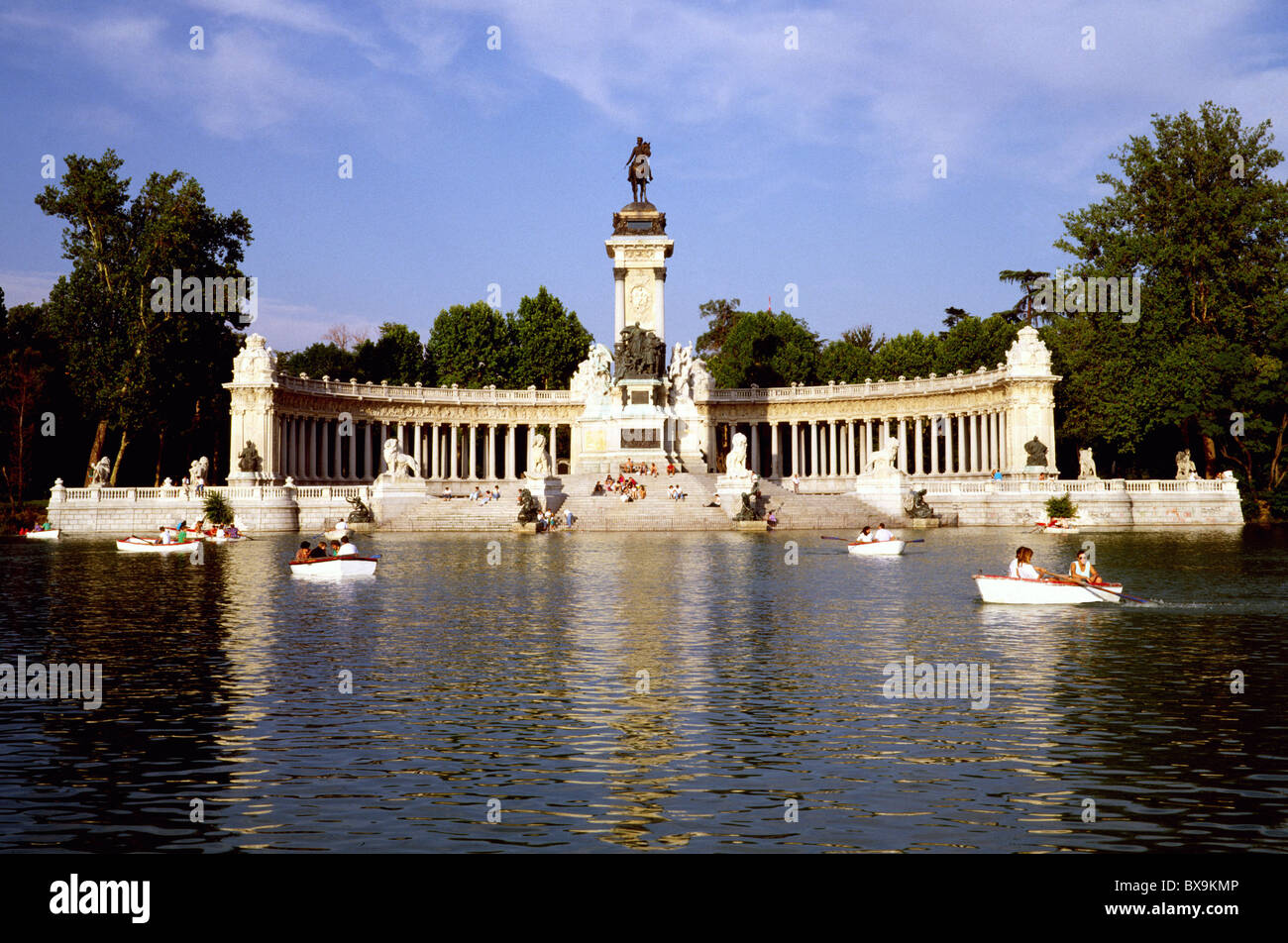 Madrid, Retiro Lake Stock Photo - Alamy