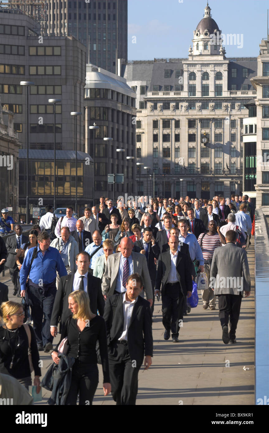London, Commuters On London Bridge Stock Photo - Alamy