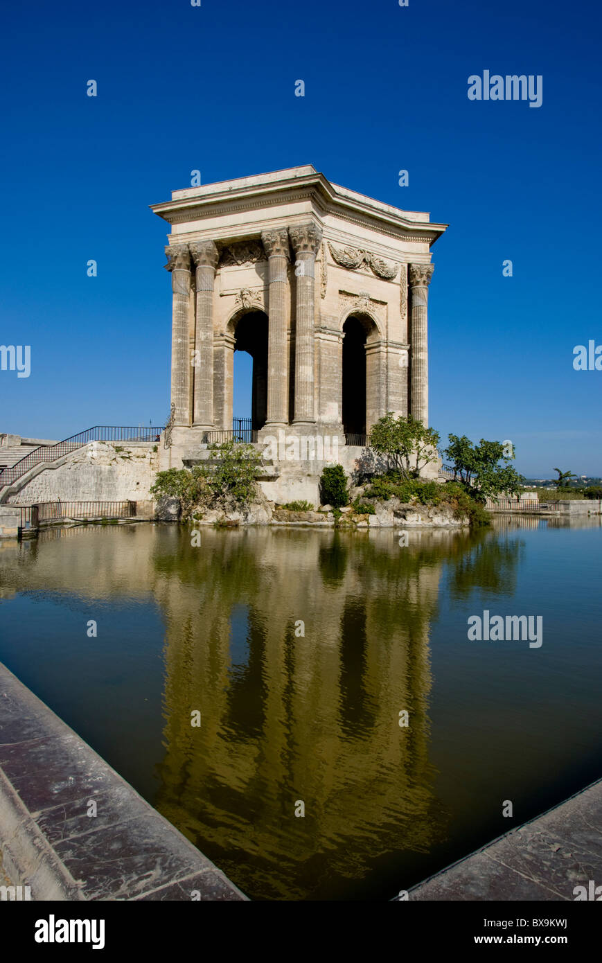 Montpellier, Chateau D'Eau at Place de Peyrou Stock Photo - Alamy