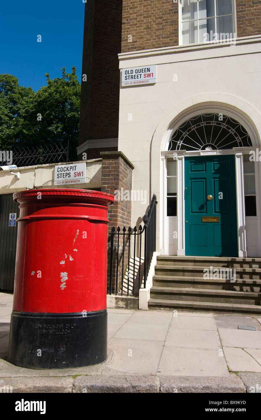 Cockpit steps hi-res stock photography and images - Alamy