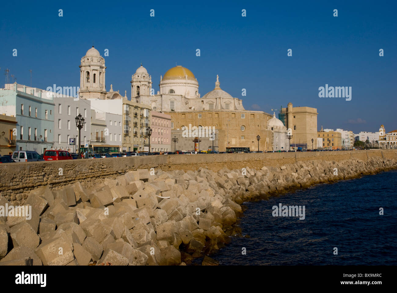 Cadiz cathedral square plaza de hi-res stock photography and images - Alamy