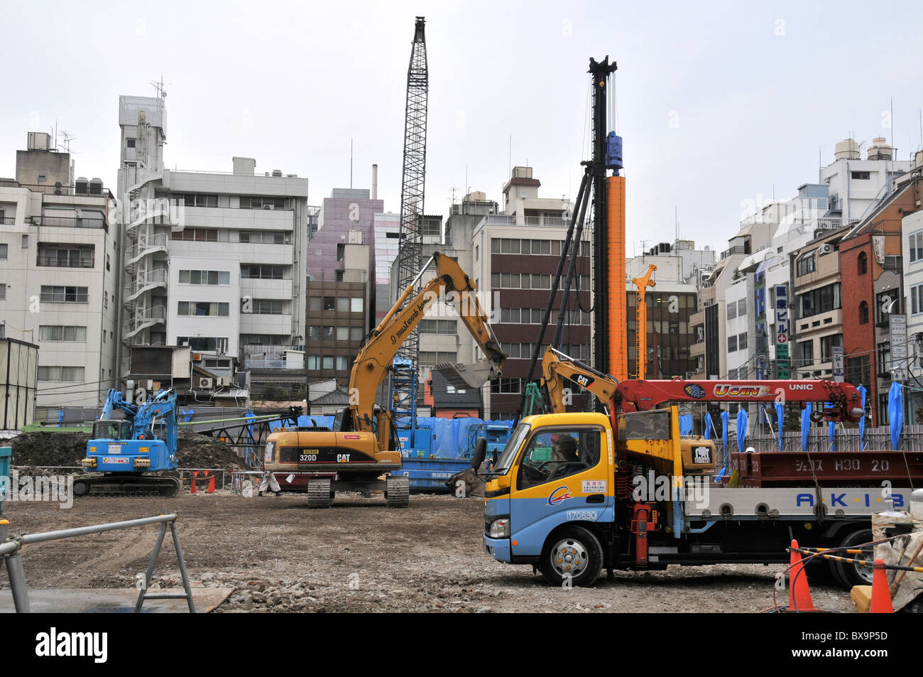 construction, Ginza, Tokyo, Japan Stock Photo - Alamy