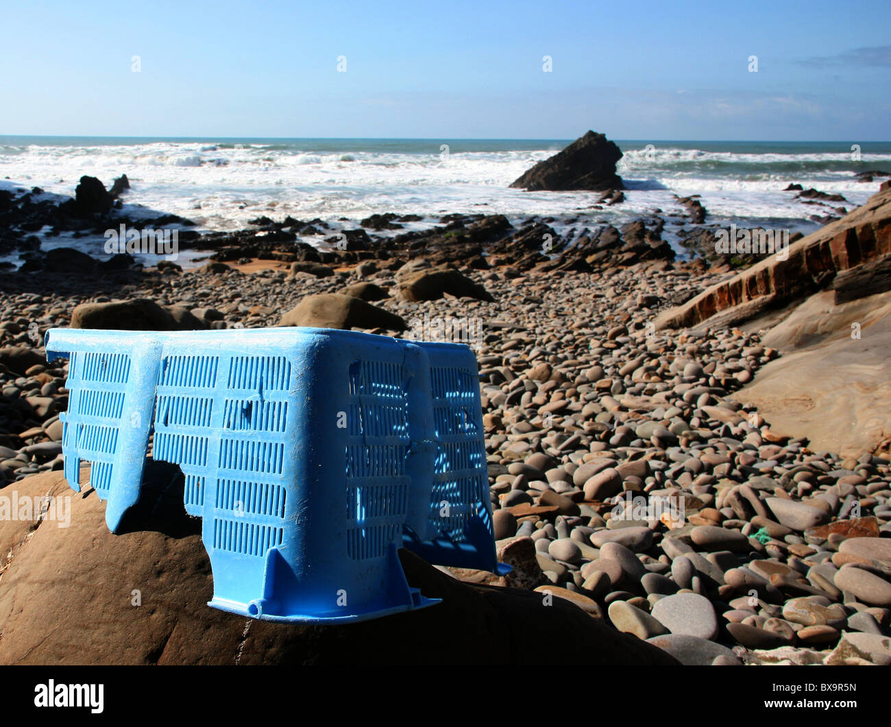 Rubbish on the beach Stock Photo - Alamy