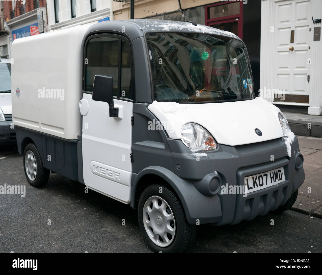 Mega van in a London street Stock Photo - Alamy