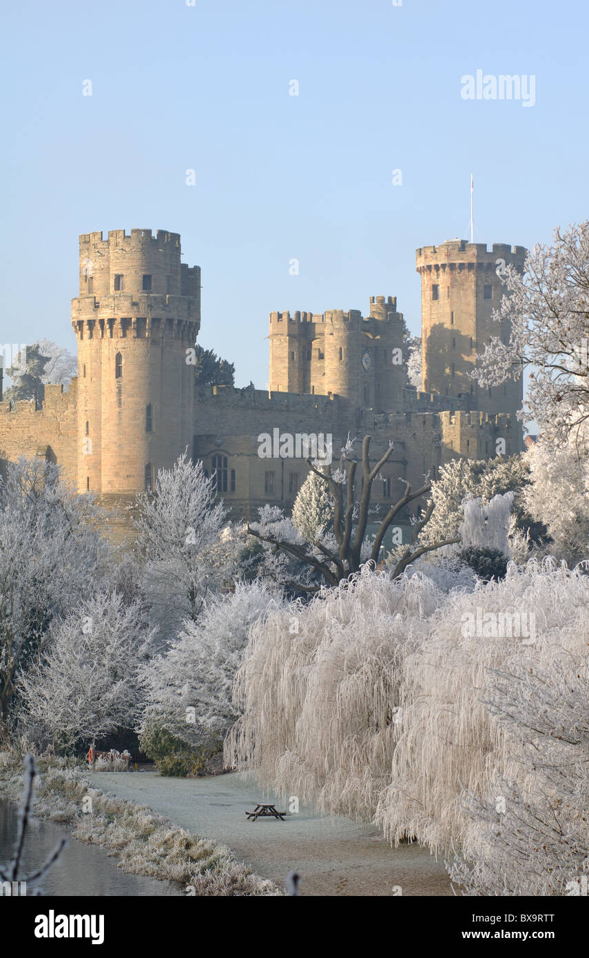 Warwick castle winter hi-res stock photography and images - Alamy