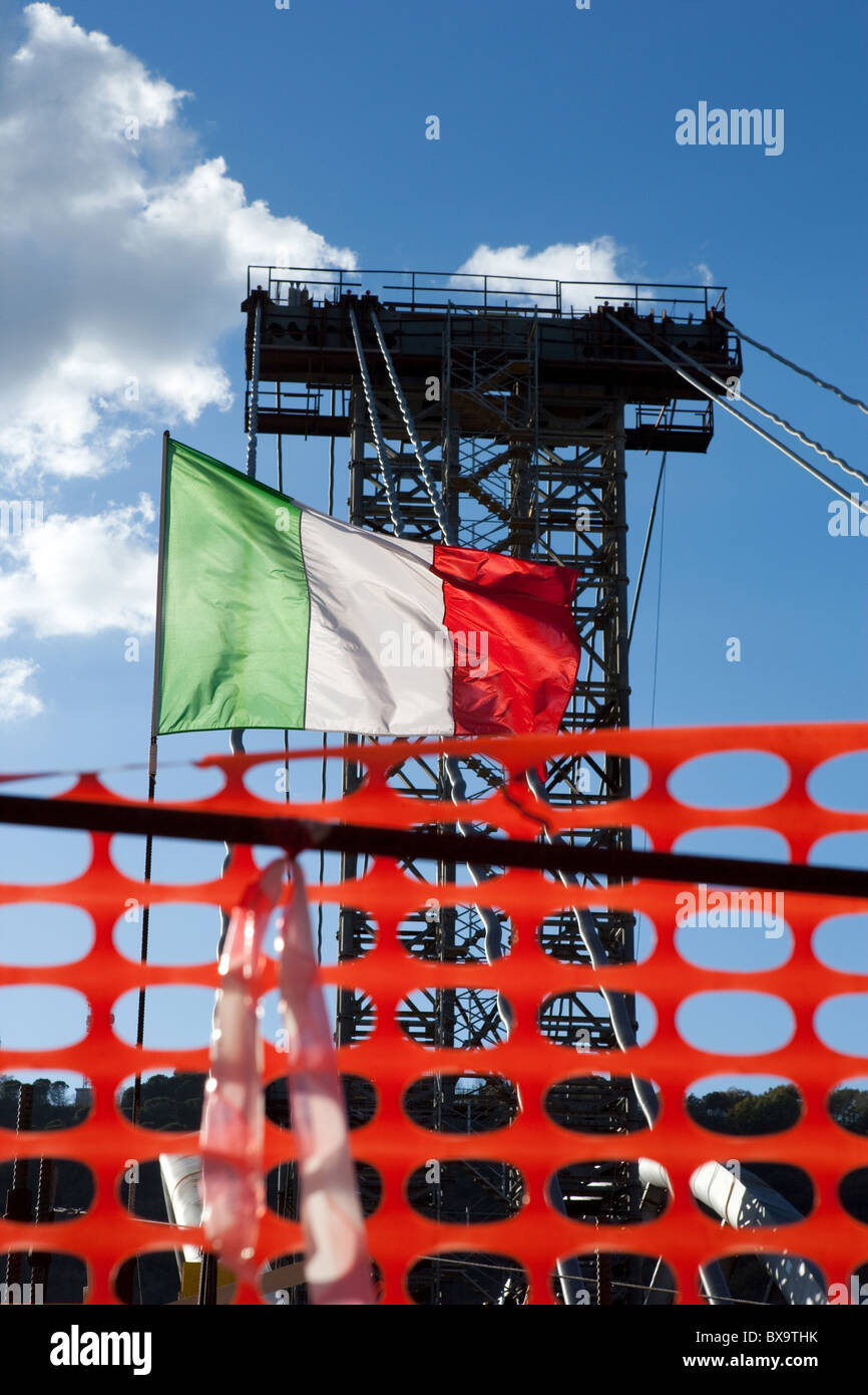 Modern bridge in rome hi-res stock photography and images - Alamy
