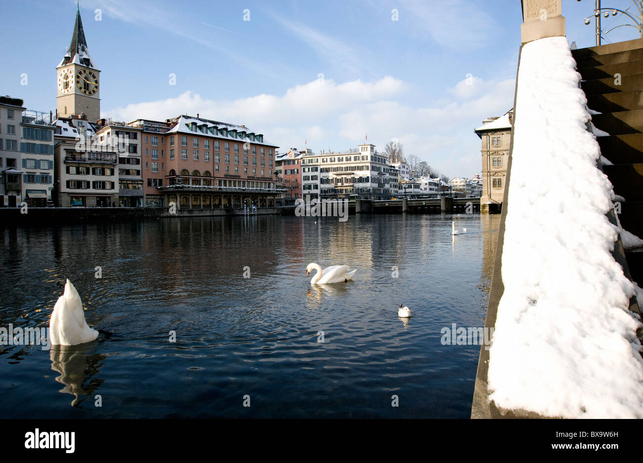 Zurich limmat river swimming hi-res stock photography and images - Alamy