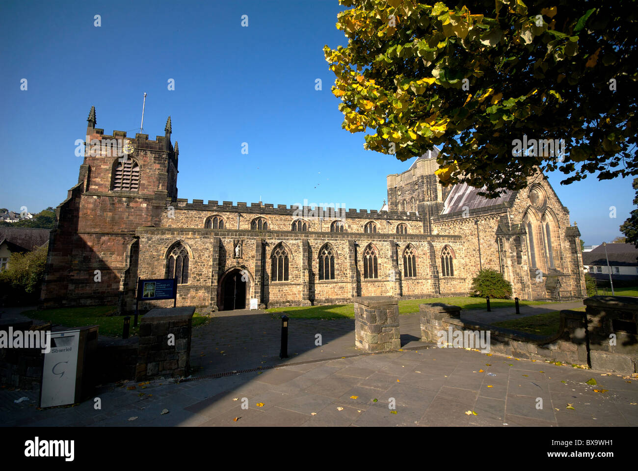 Bangor Cathedral Gwynd Wales UK Stock Photo - Alamy