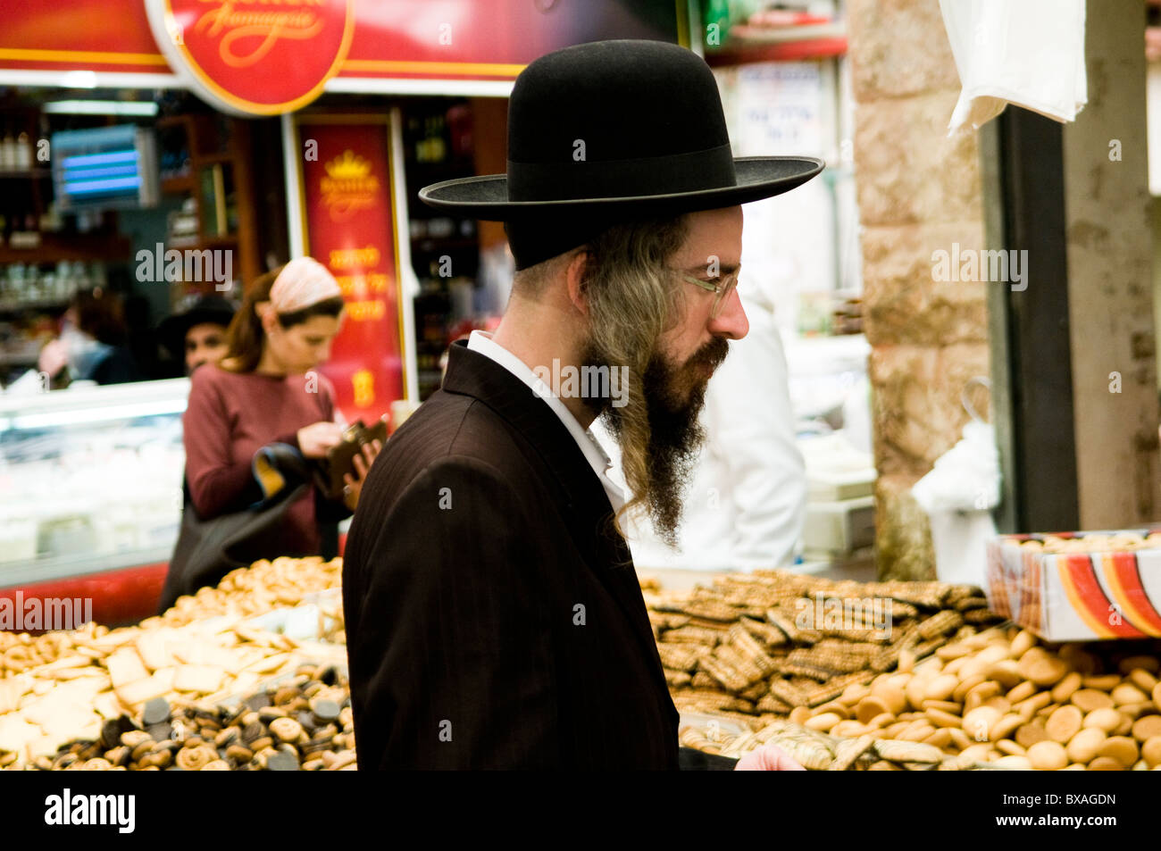 Daily scenes in the ultra Orthodox neighborhood of Mea Shearim in ...