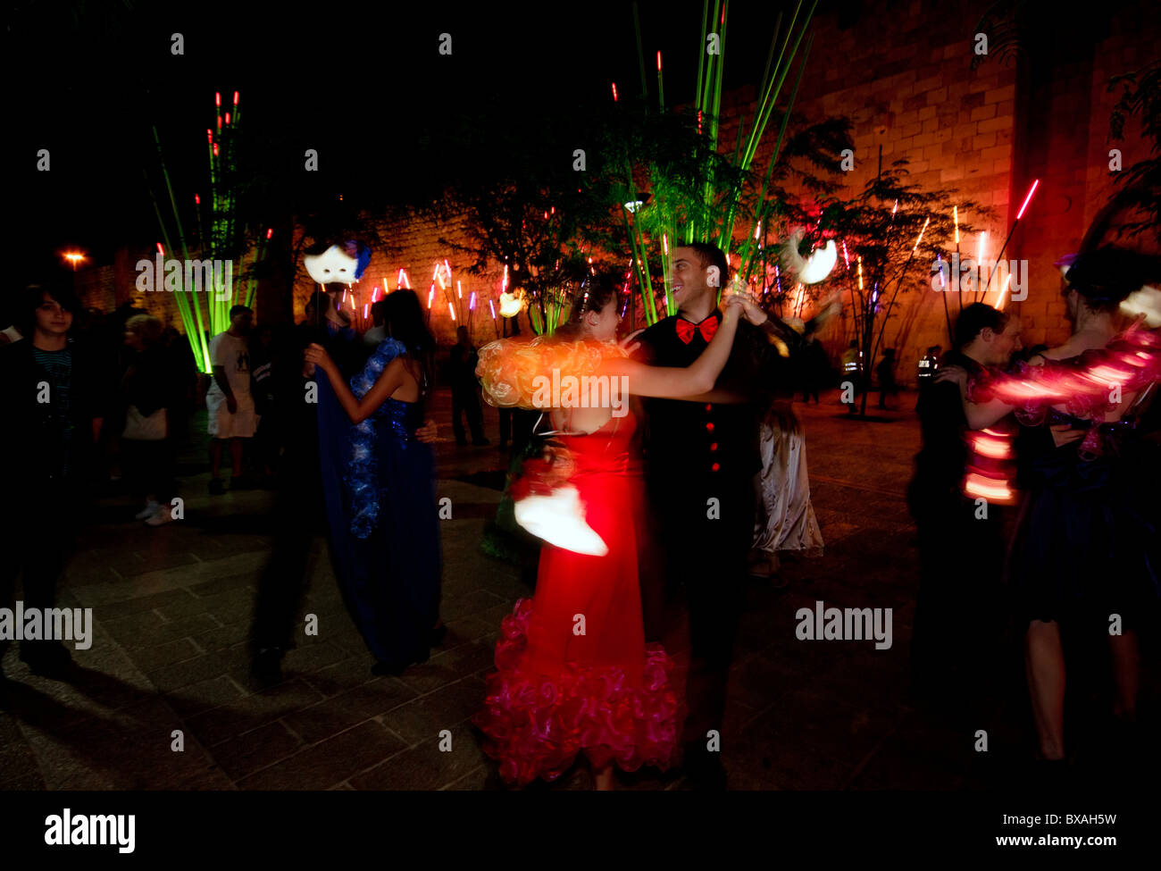Hora dance hi-res stock photography and images - Alamy
