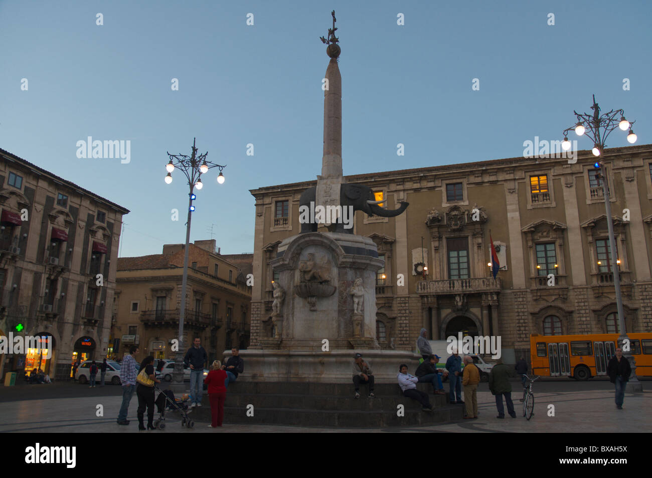 Fontana dell'Elefante fountain Piazza del Duomo square Catania Sicily ...