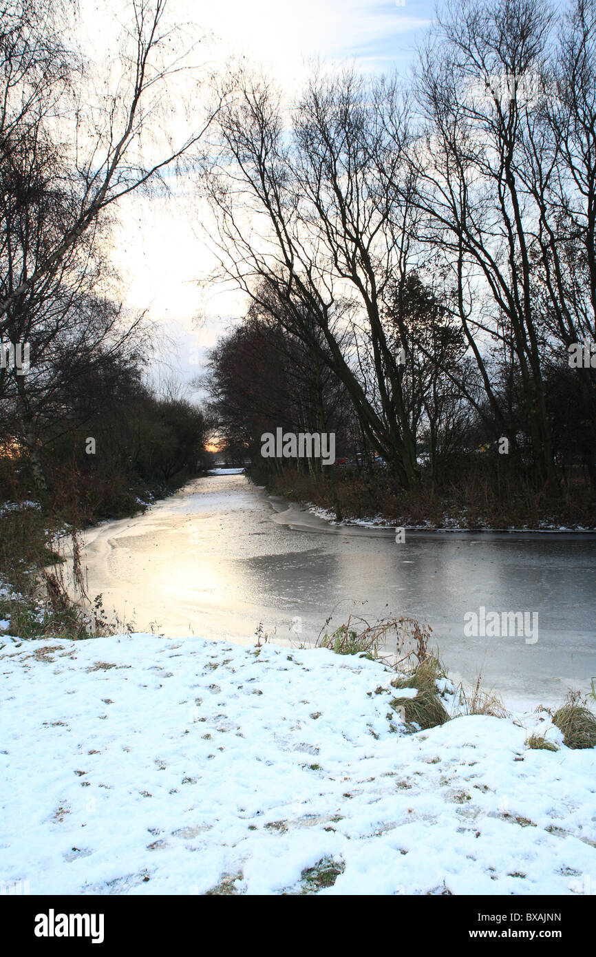Nottingham colwick country park winter hi-res stock photography and ...