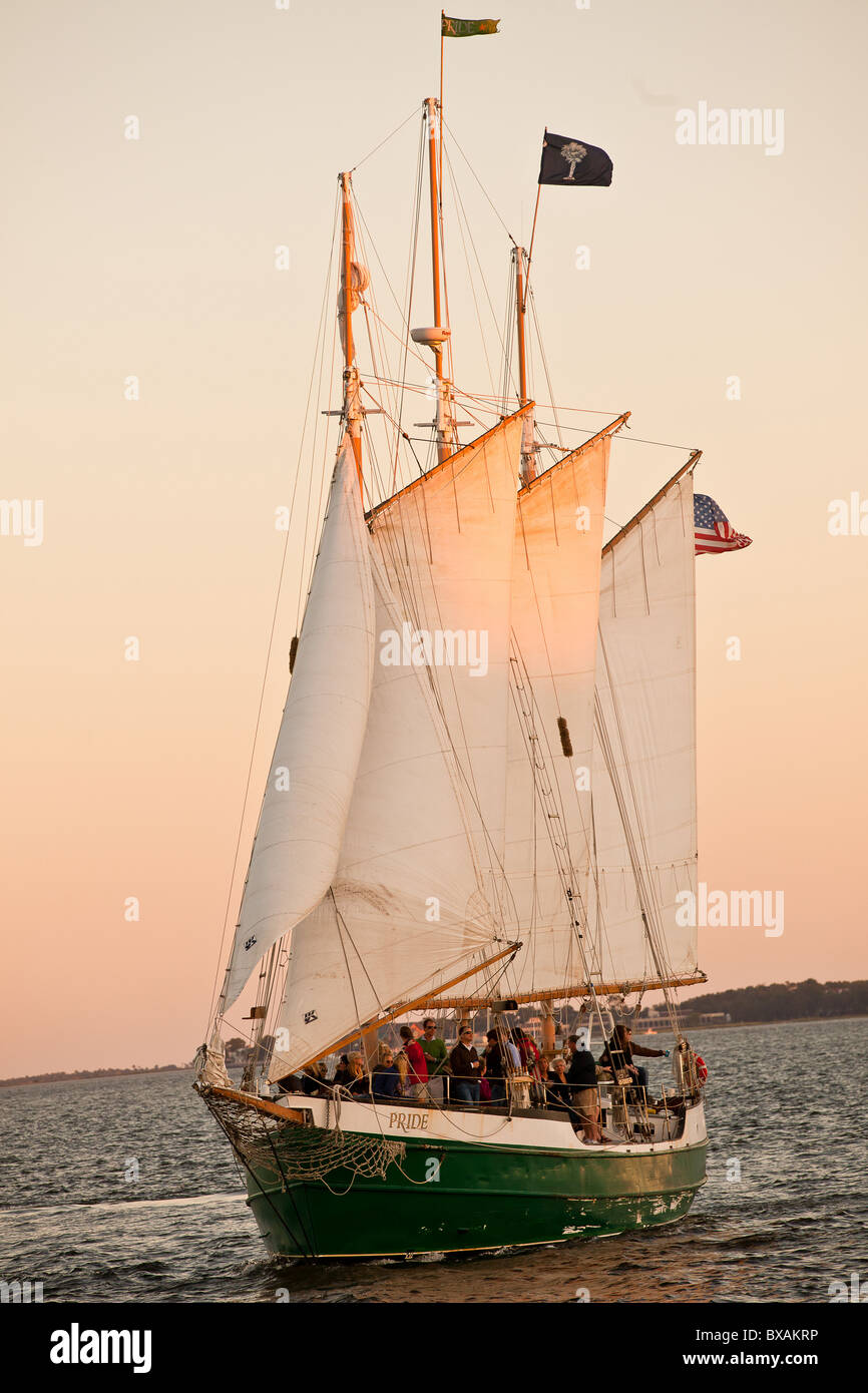 The schooner pride charleston hi-res stock photography and images - Alamy