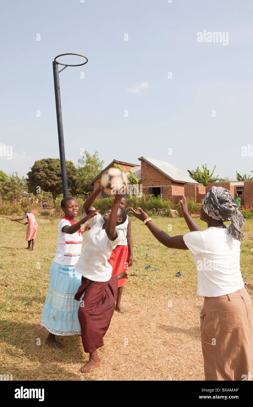 African girls playing netball High Resolution Stock Photography and ...