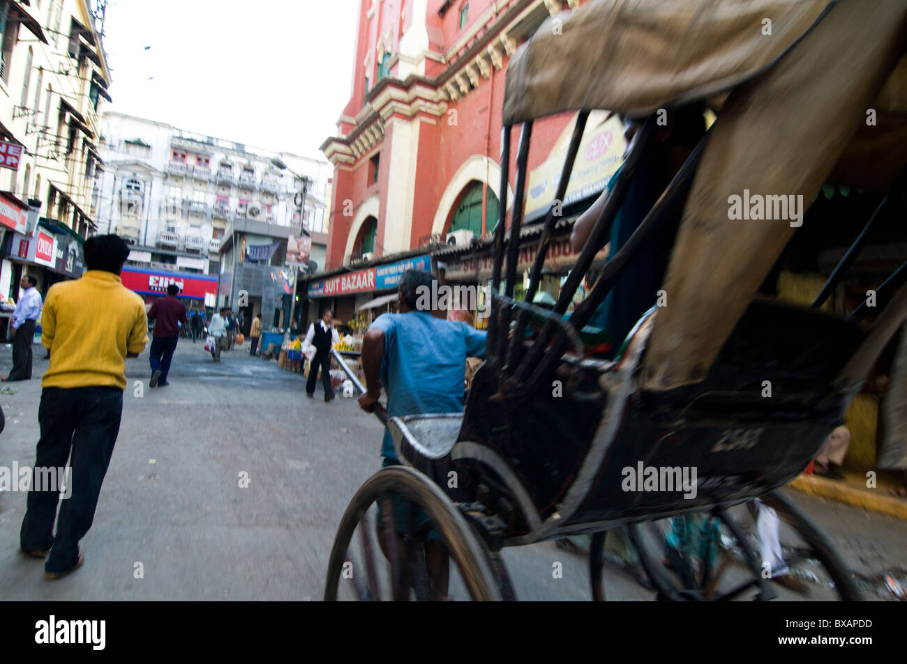 Man pulled rickshaws are still in use in many parts of Kolkata Stock ...