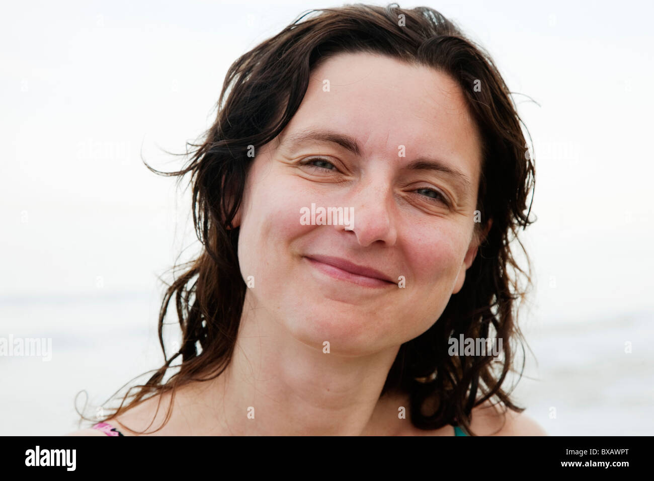 Woman smiling, portrait Stock Photo - Alamy