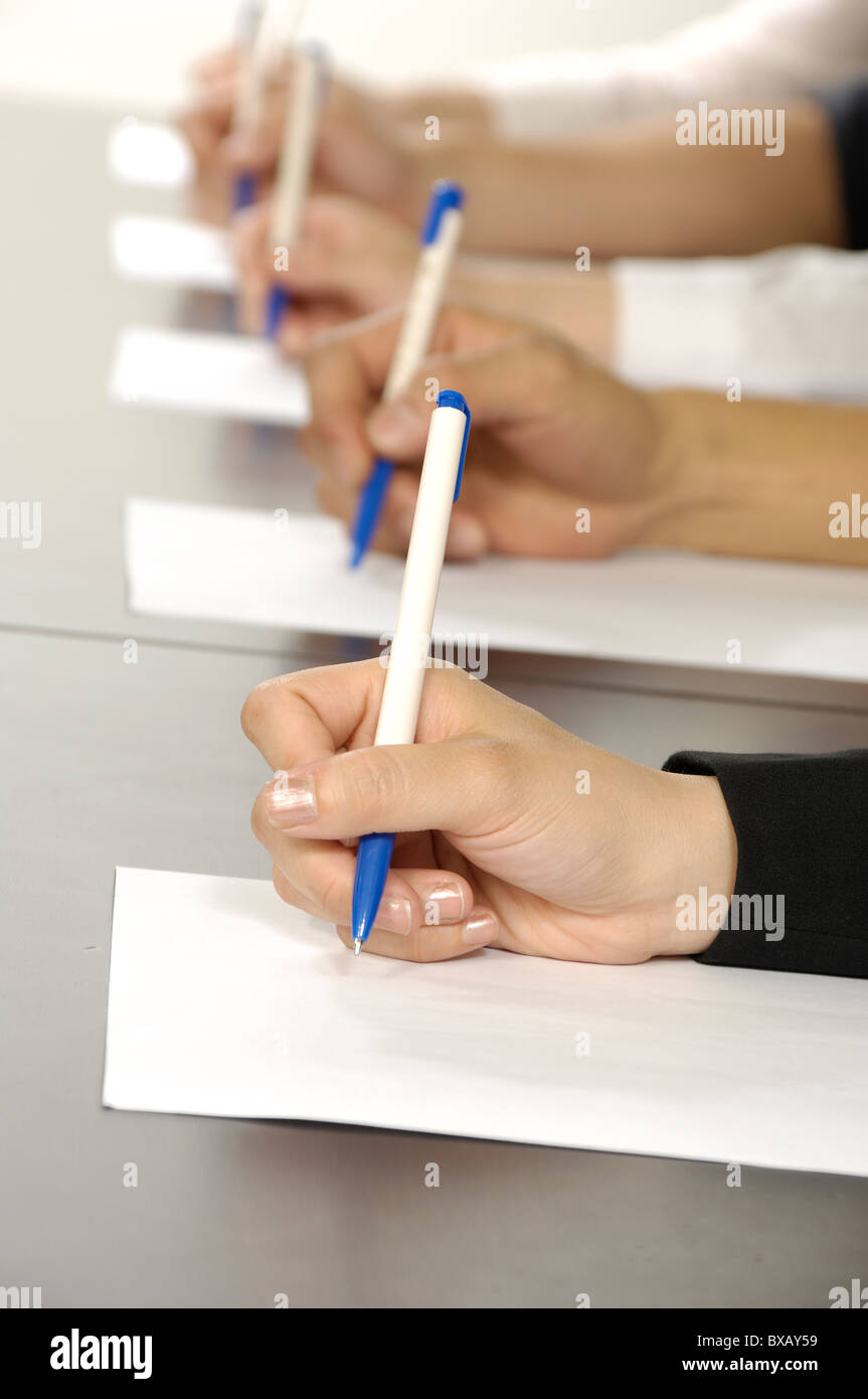 Note women taking part hi-res stock photography and images - Alamy