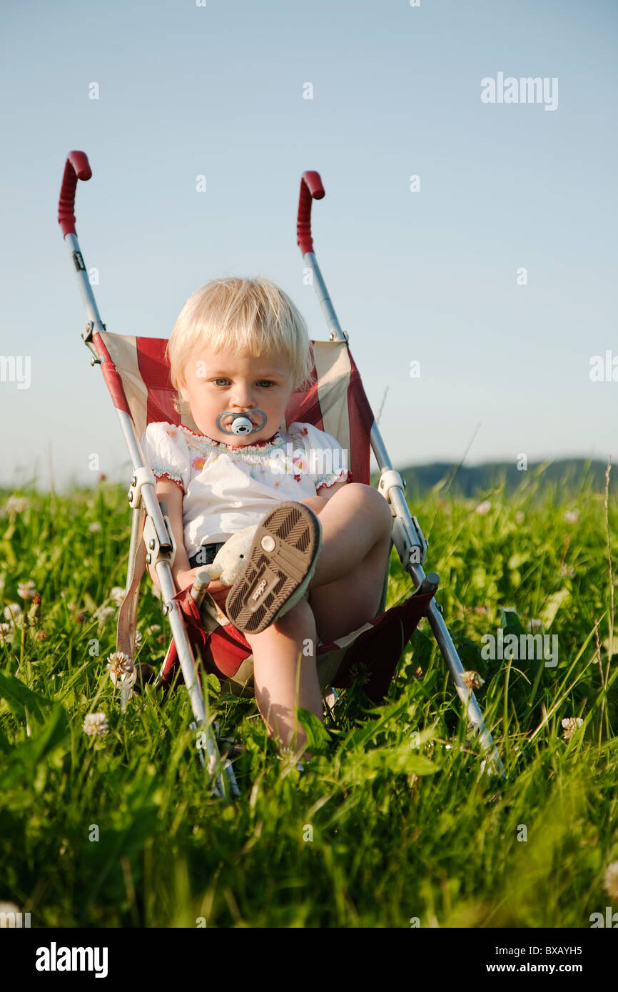 Push girls hi-res stock photography and images - Alamy