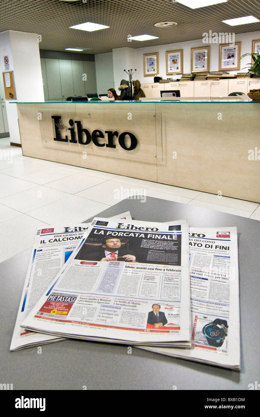 Editorial office newspaper hi-res stock photography and images - Alamy