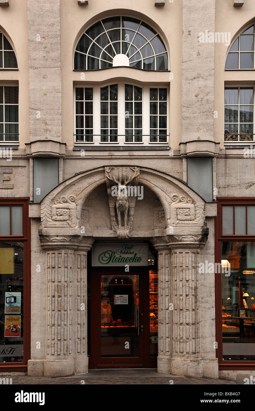 Decorative entrance of a department store, around 1920, Entenplan 6 ...
