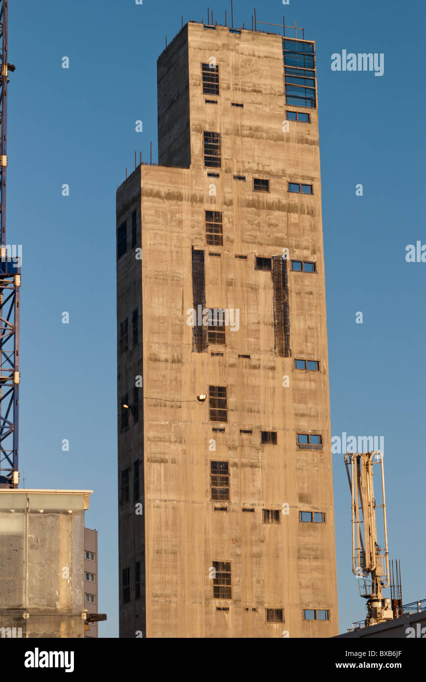 New library under construction hi-res stock photography and images - Alamy