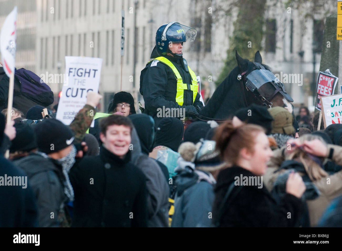 Police horses in riot gear hi-res stock photography and images - Alamy